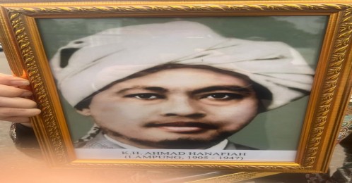 KH Ahmad Hanafiah Pejuang Lampung Resmi Dianugerahi Pahlawan Nasional